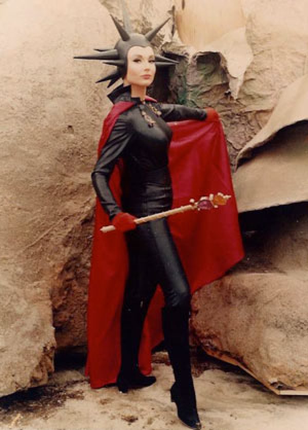 Francine York, Noble Niolani, Has Passed Away - Lost In Space Forever